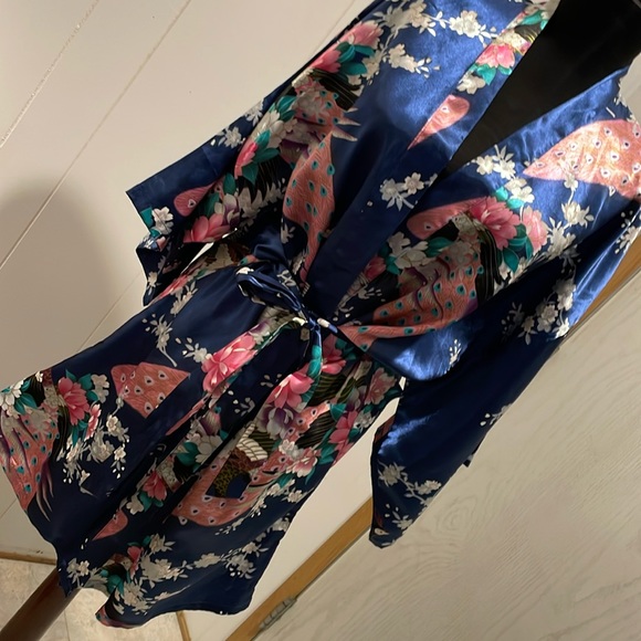 Intimates & Sleepwear | Vintage Shorty Kimono In Blue Floral Satin ...
